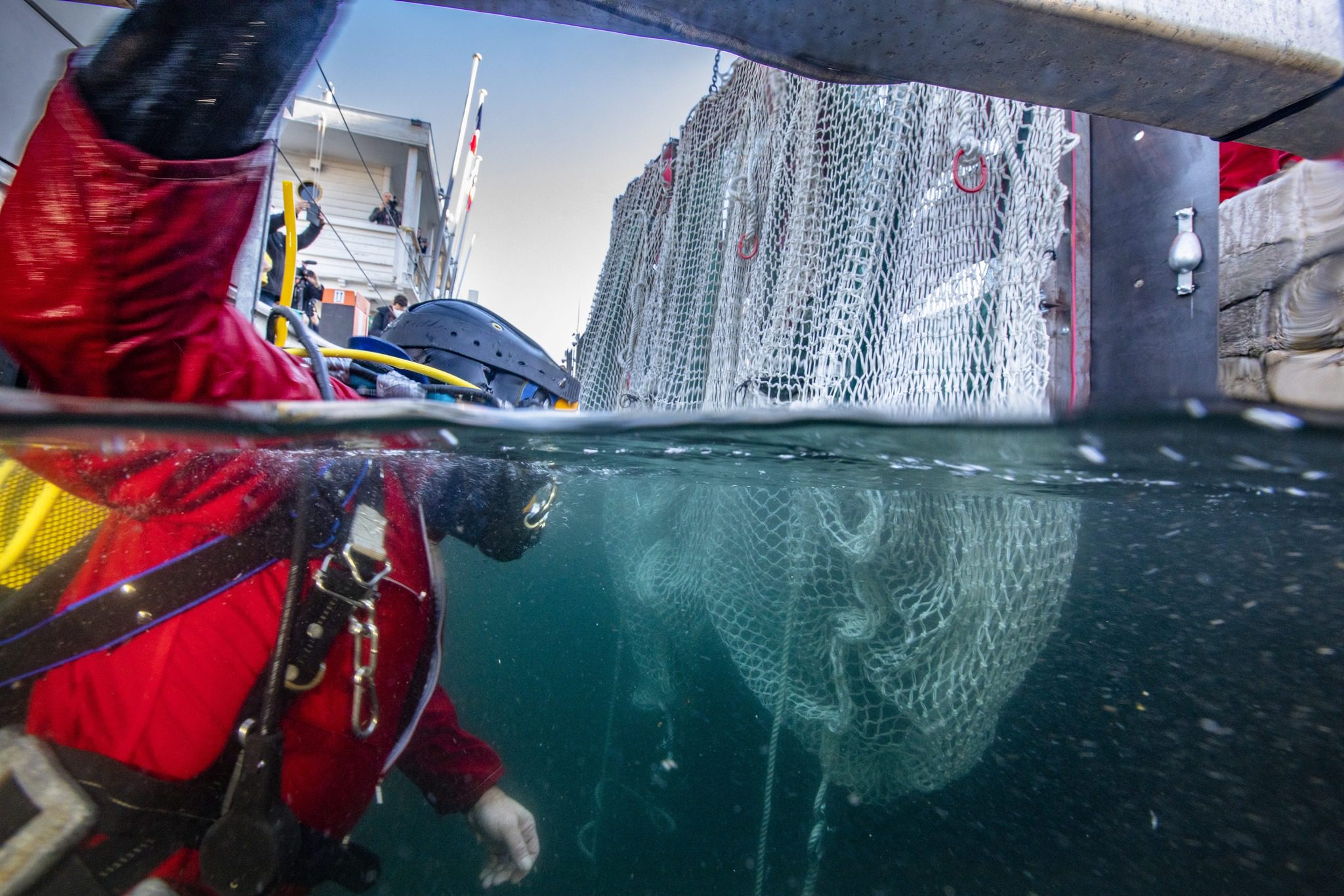 À Marseille, un filet connecté pour récupérer les déchets du Vieux-Port